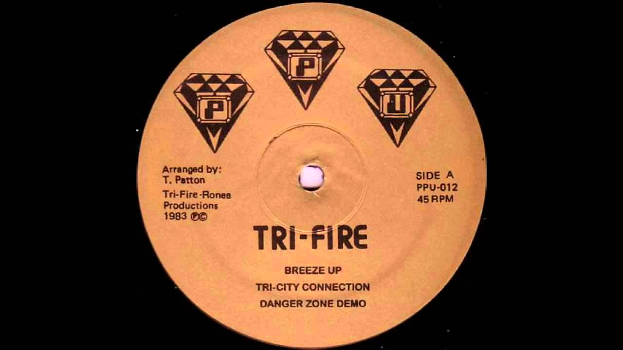 Tri-Fire - Tri-City Connection (Awkmusik Extended Mix) - YouTube
