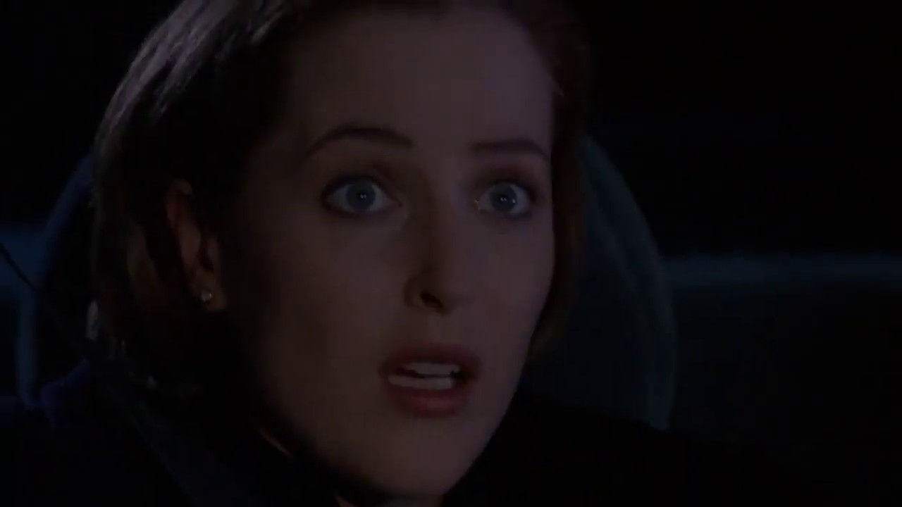 The X Files - Car Chase Under a Landing Plane (4x17) - YouTube