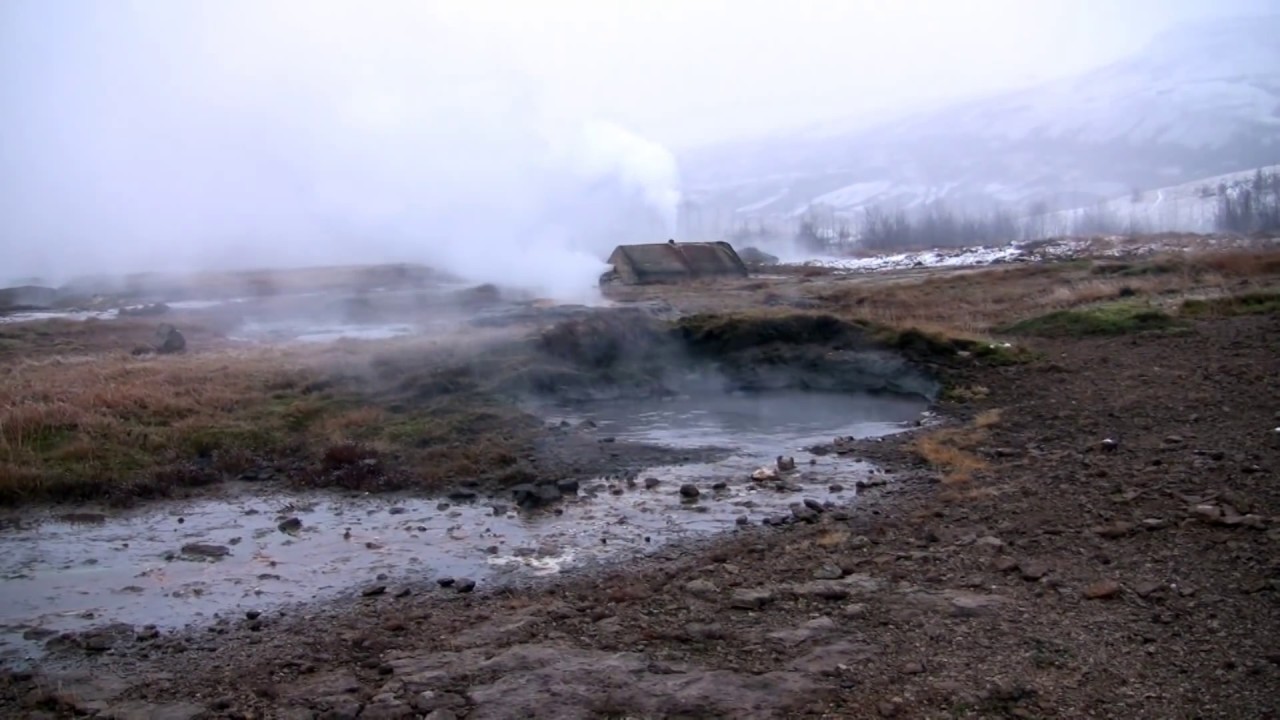 Watch Iceland's Geyser Strokkur Erupt - YouTube