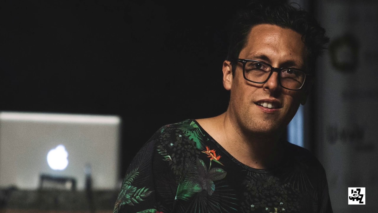 Claudio Filippini Andrea Lombardini UT Gandhi - Landscape - YouTube