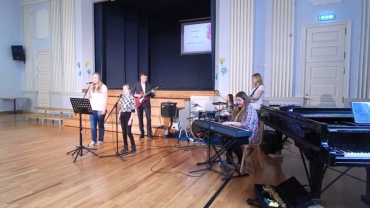 Free fallin' Six Bad Girls - YouTube