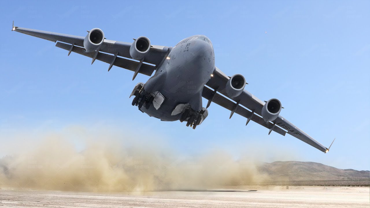 Massive US C-17 Aircraft Impressive Short Takeoff With Full Thrust ...