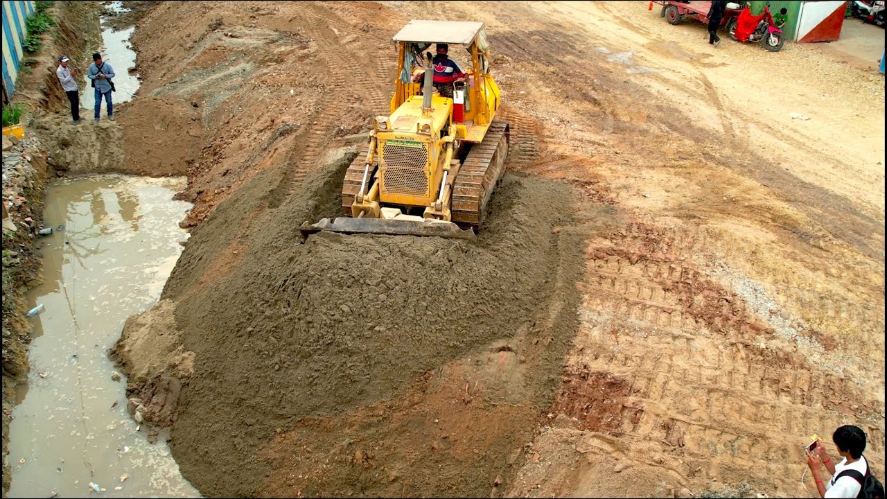 Amazing Operator Skills Dozer Cutting Slope & Spreading Sand Building ...