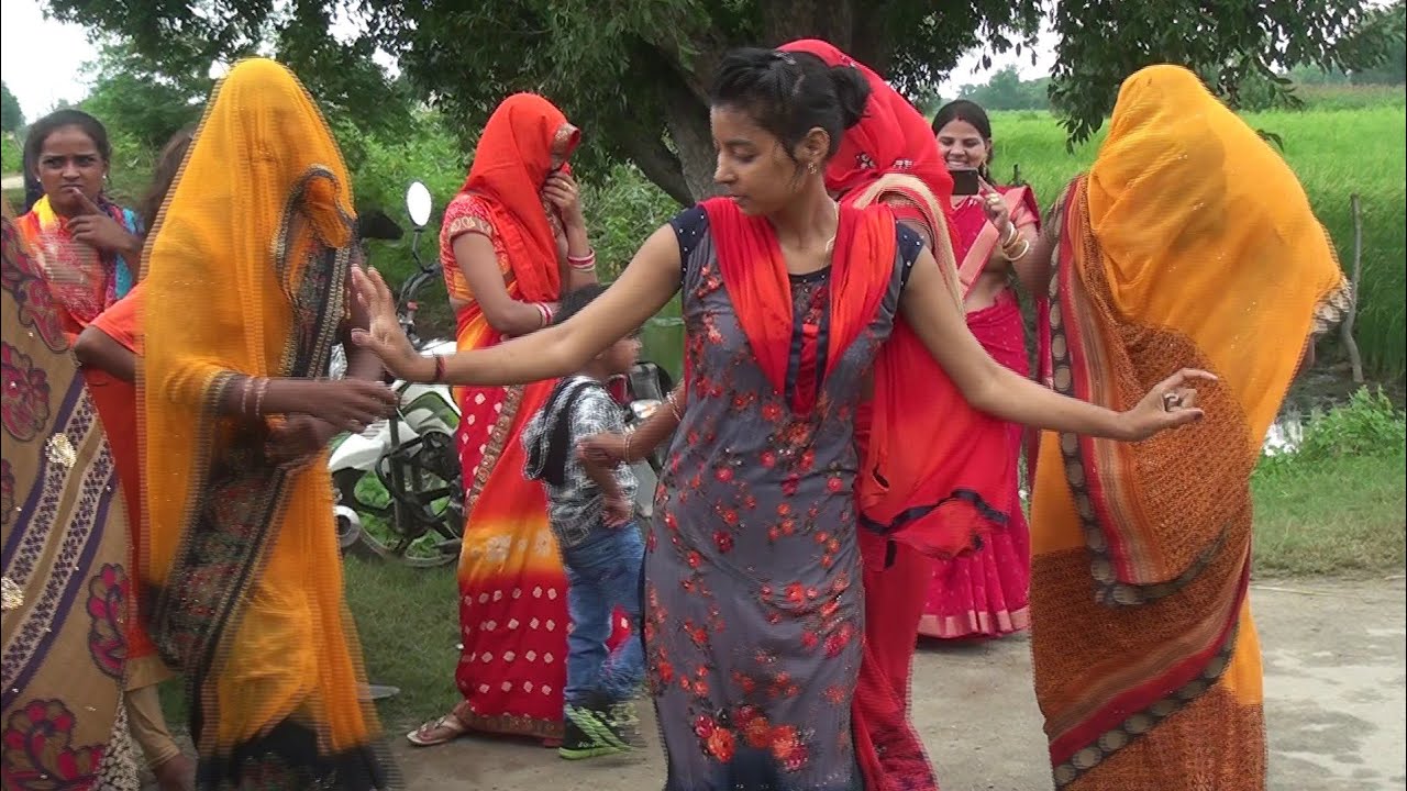 Desi Girl Dance High Performance Cute Dance By Village Girlvishesh 9407