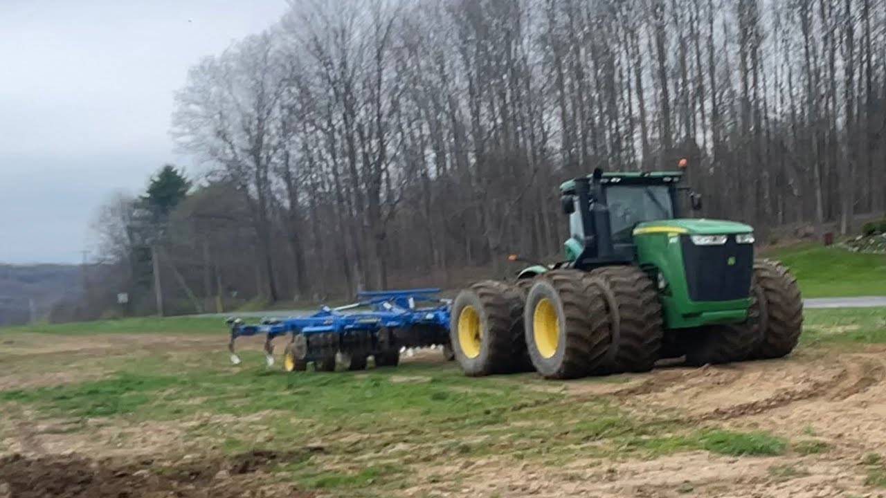Sarah Chisel Plowing with the 9560R | Farming Fixing & Fabricating ...