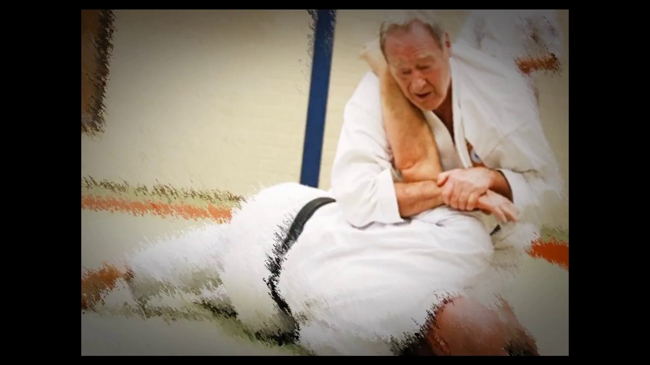 HUMAN WEAPON JON BLUMING 10 DAN KYOKUSHIN KARATE - YouTube
