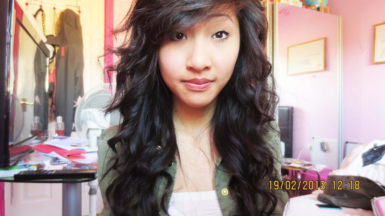 Voluminous Curls Tutorial | Emily - YouTube