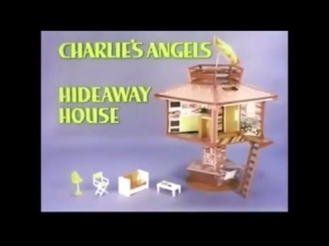 Charlie's Angels Hideaway House from Hasbro (1970s) - YouTube