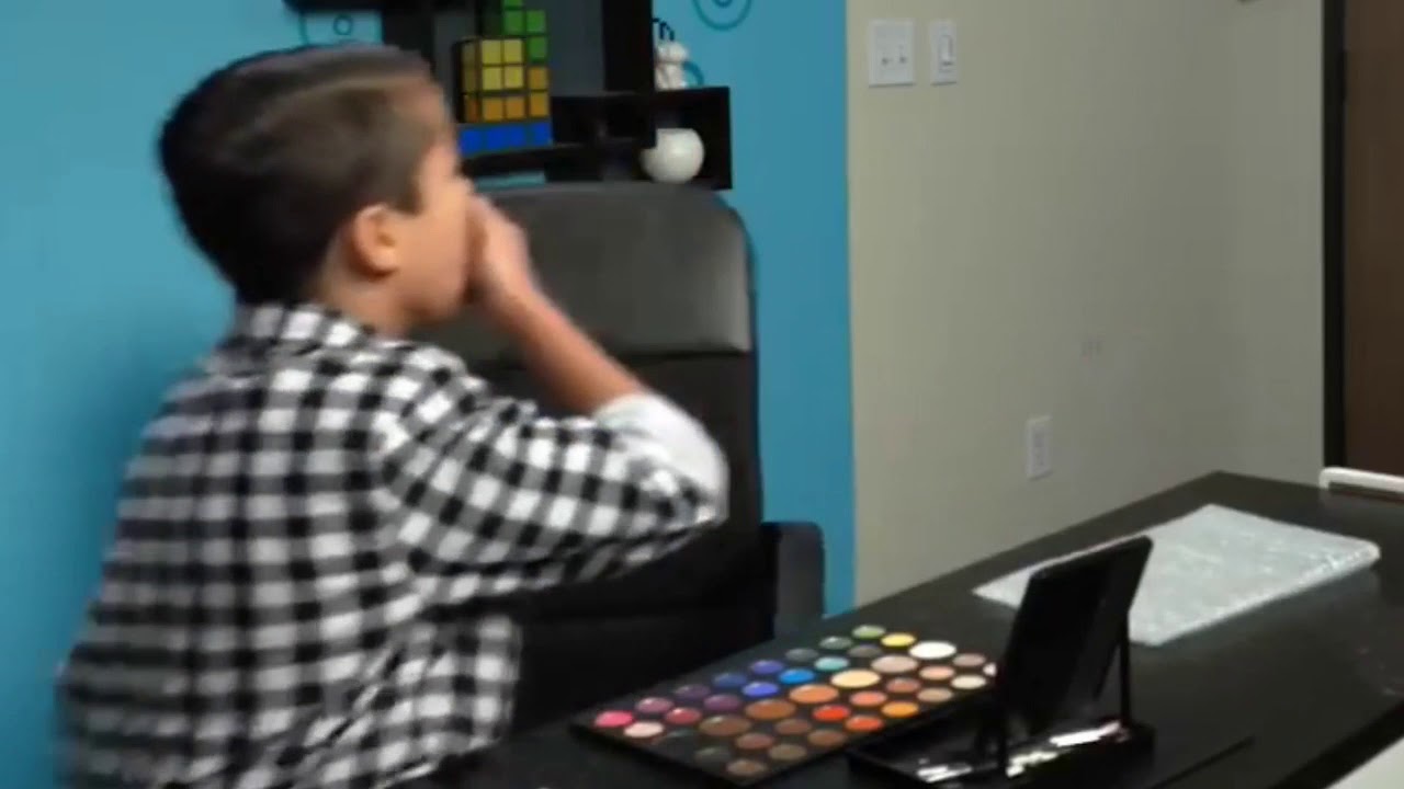 Kid reacts to flashback mary (scary) - YouTube