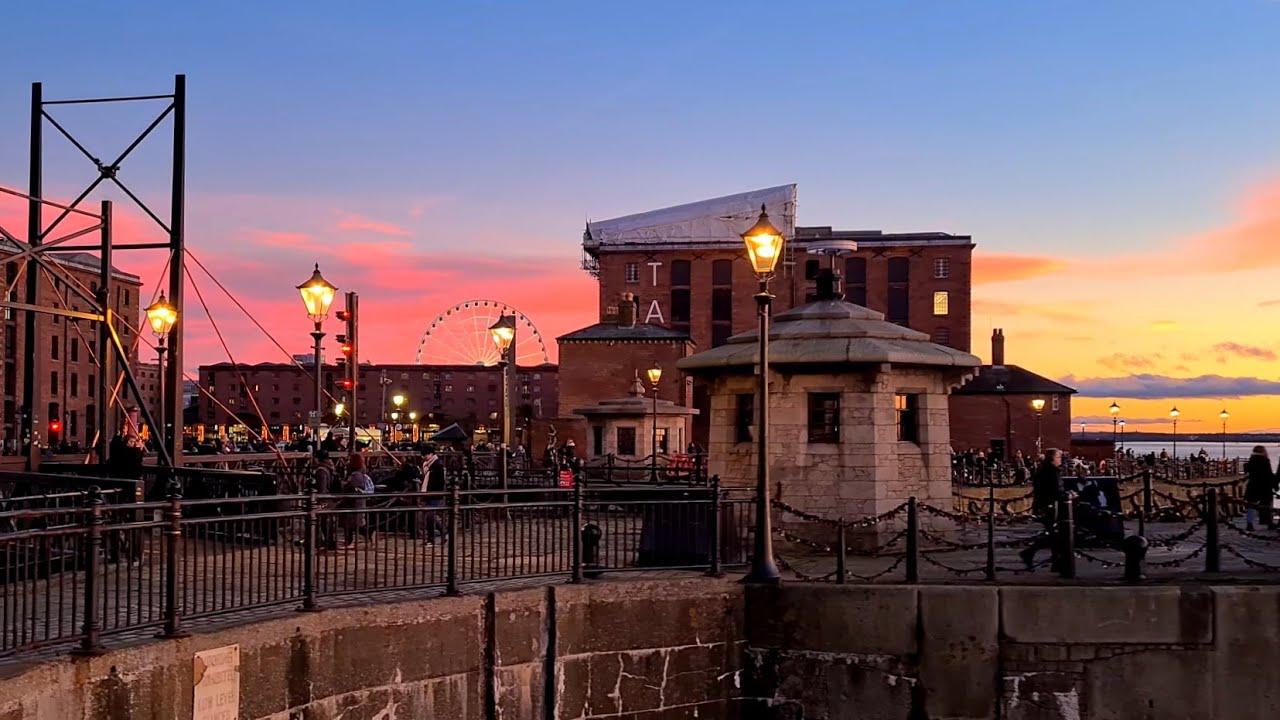 Liverpool Walking Tour - Iconic Winter Sunset Experience - YouTube