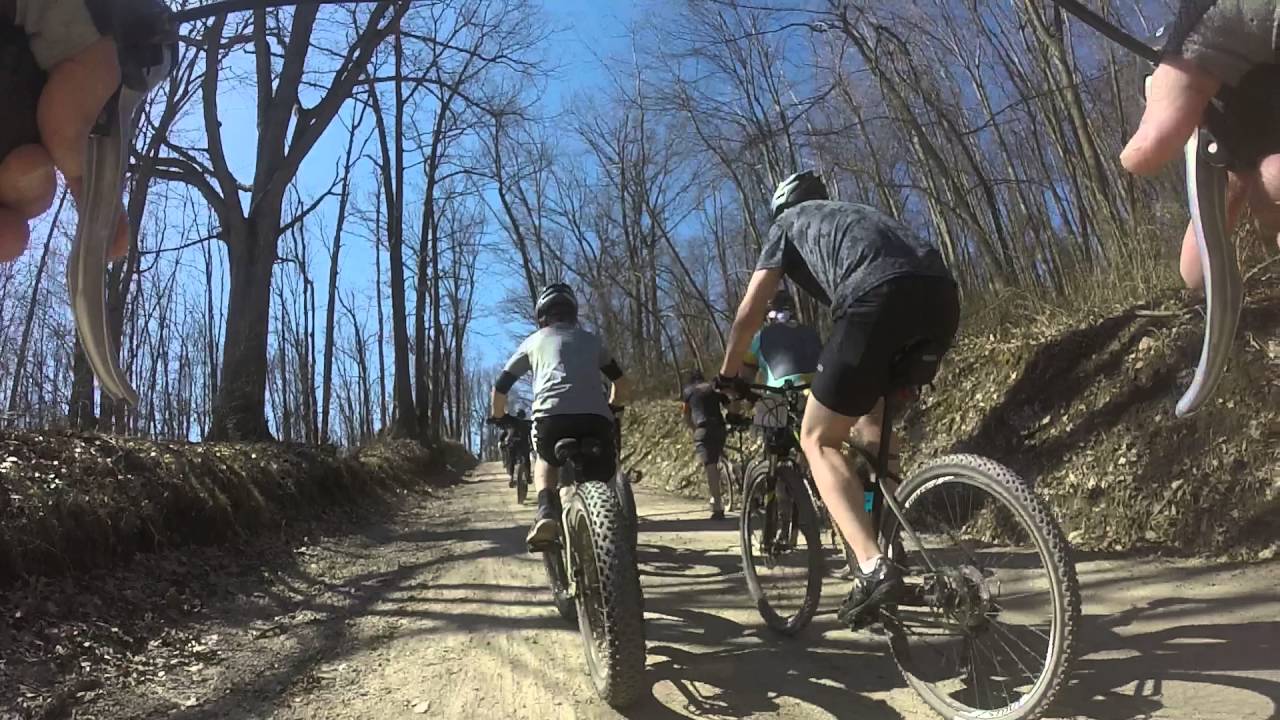 2016 Barry Roubaix Killer Gravel Road Race part 3 of 8 - YouTube
