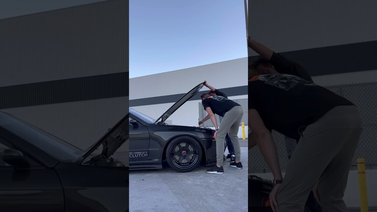 Garage active r32 skyline at SEMA show 2021 - YouTube
