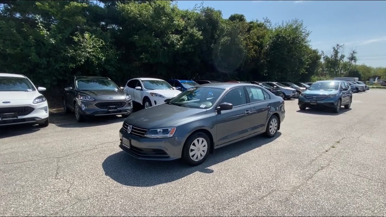 2016 Volkswagen Jetta TSI Startup, Walkaround, Exhaust Clip - YouTube