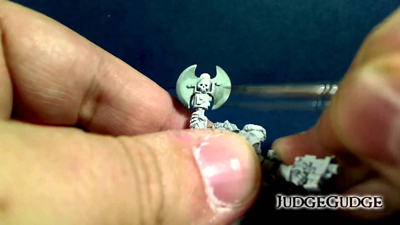 How I Paint Non Metallic Metal Weapons - NMM Axe - YouTube