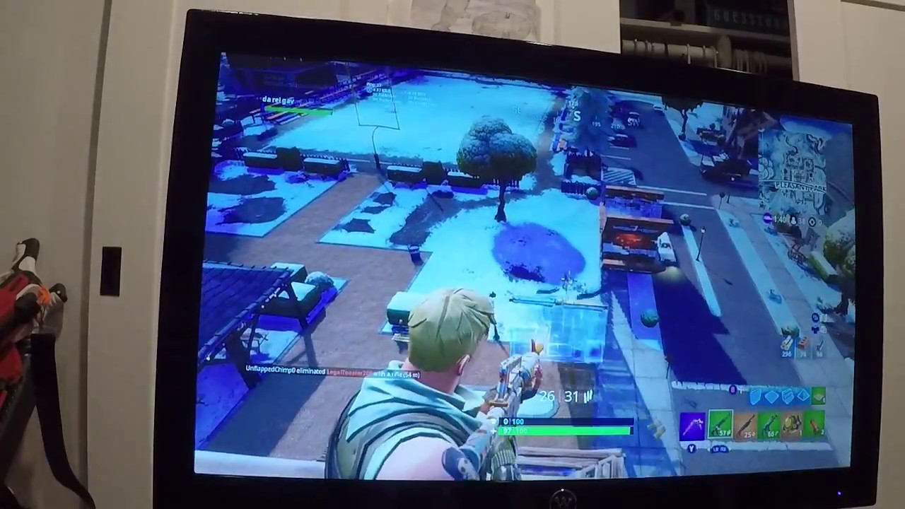 when low hp on fortnite sucks - YouTube