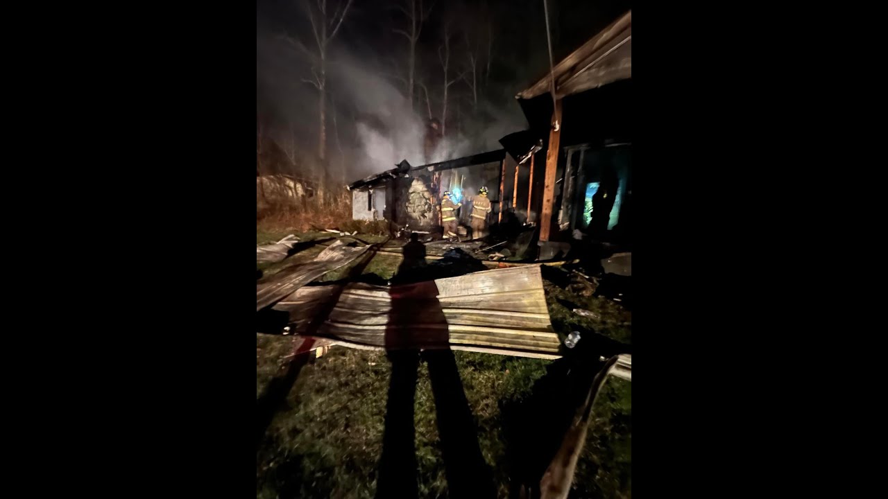 interior attack on working fire 3/18/2023 - YouTube