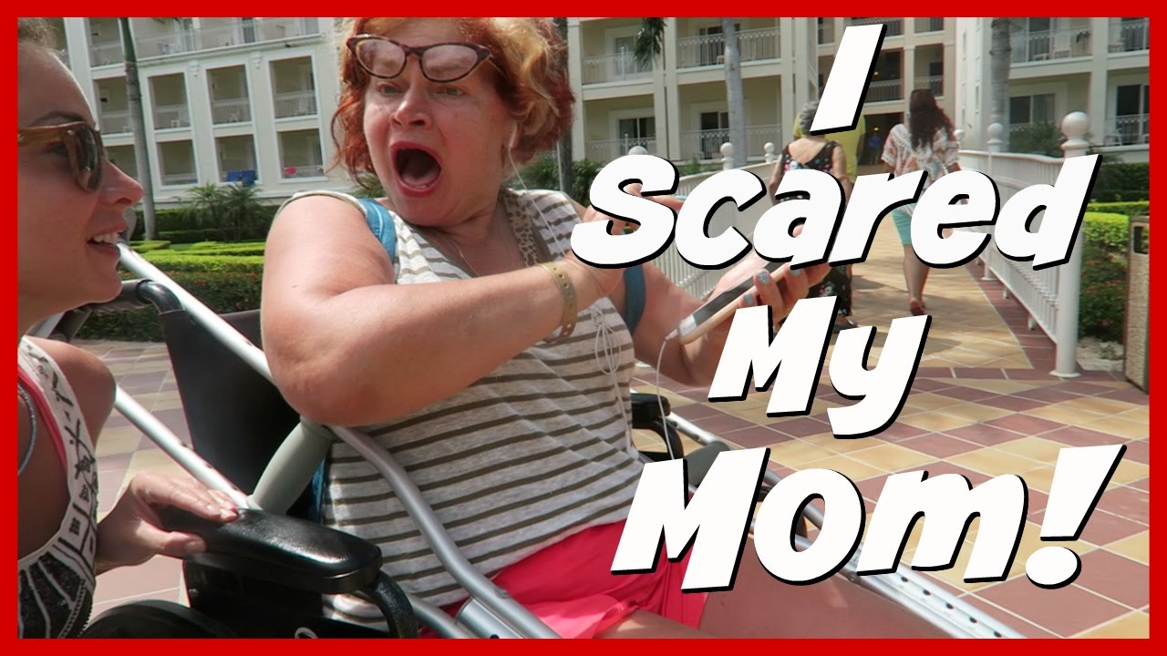 I SCARED MY MOM! - YouTube