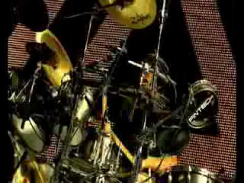 Linkin Park-Rob Burdon Drum Solo - YouTube