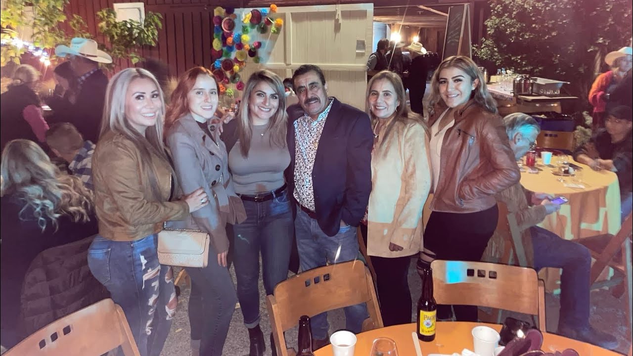 My sister surprised my parents with Ana Gabriel Tickets 🥺😭 - YouTube