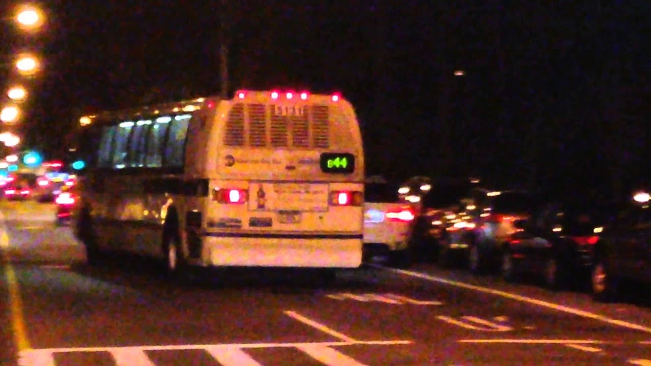 MTA New York City Bus 1999 NovaBUS T80206 "RTS-06" 5131 on the B44 ...