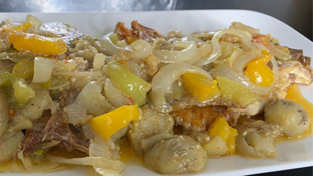 Cuisiner avec moi le POISSON SALE(Bitoyo) à la sauce,mais sans tomate ...