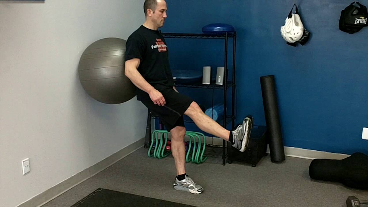 Single Leg Ball Squat - YouTube