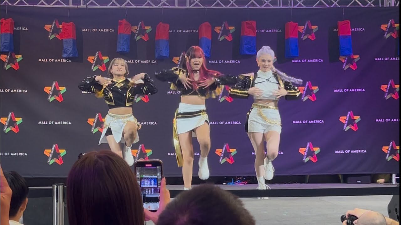“Golden” K-pop Dance Performance by MKDC / Mall of America 9-20-2025 ...