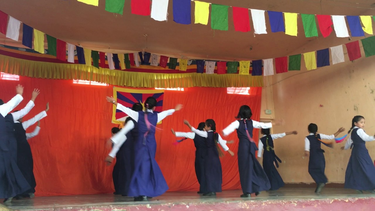 STS CAMP 6, FUTURE DANCERS - YouTube