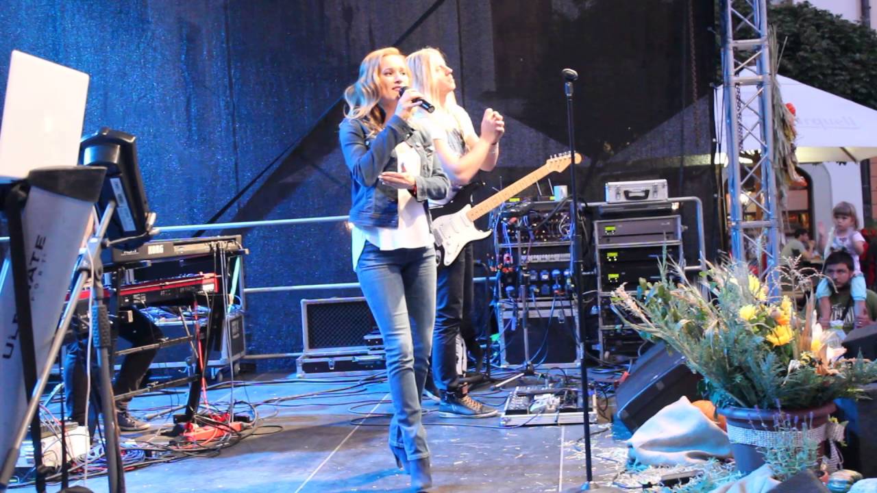 Kristína - Horehronie (live) - YouTube