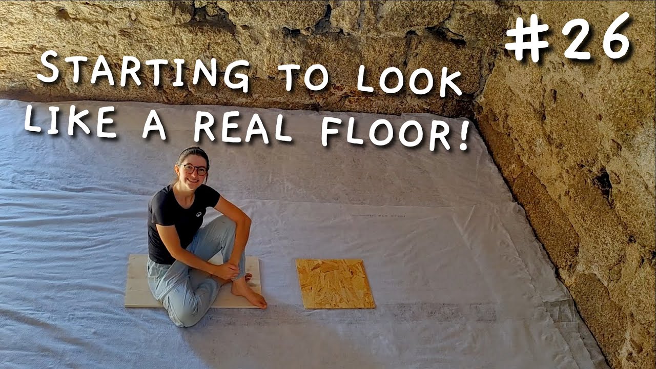 #26 - Laying a limecrete floor: first layer - YouTube