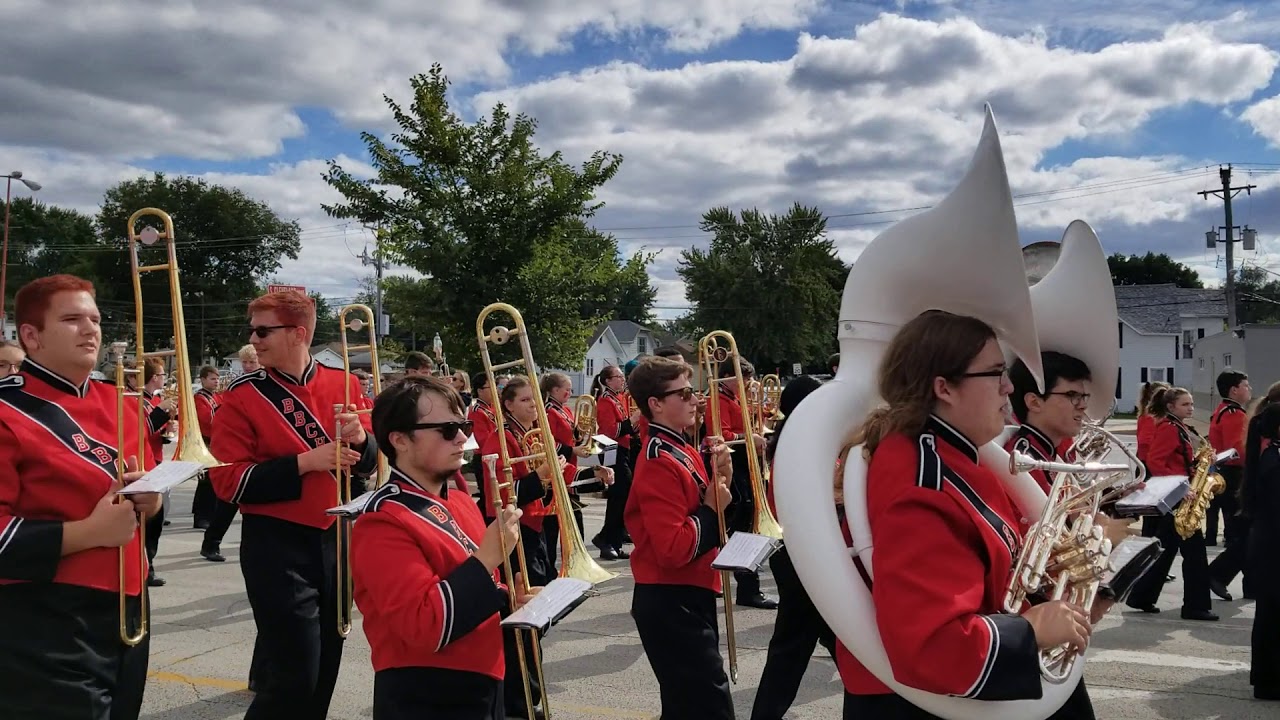 BBCHS matching band homecoming parade! - YouTube