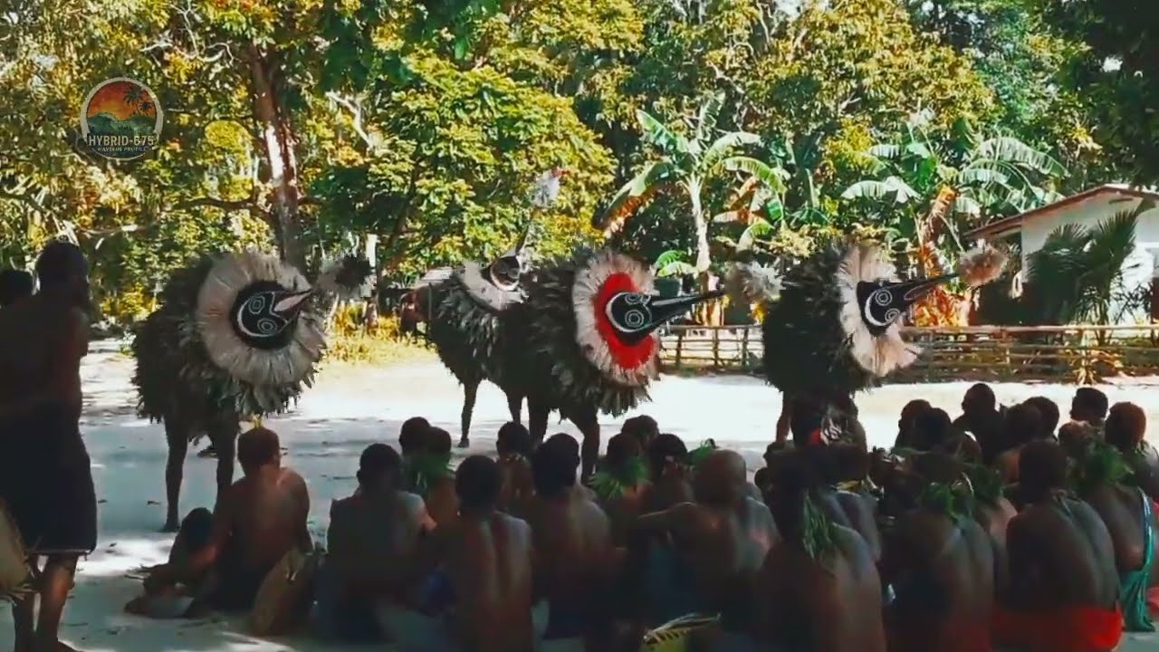 Epic Tumbuan Dance at Makada - YouTube