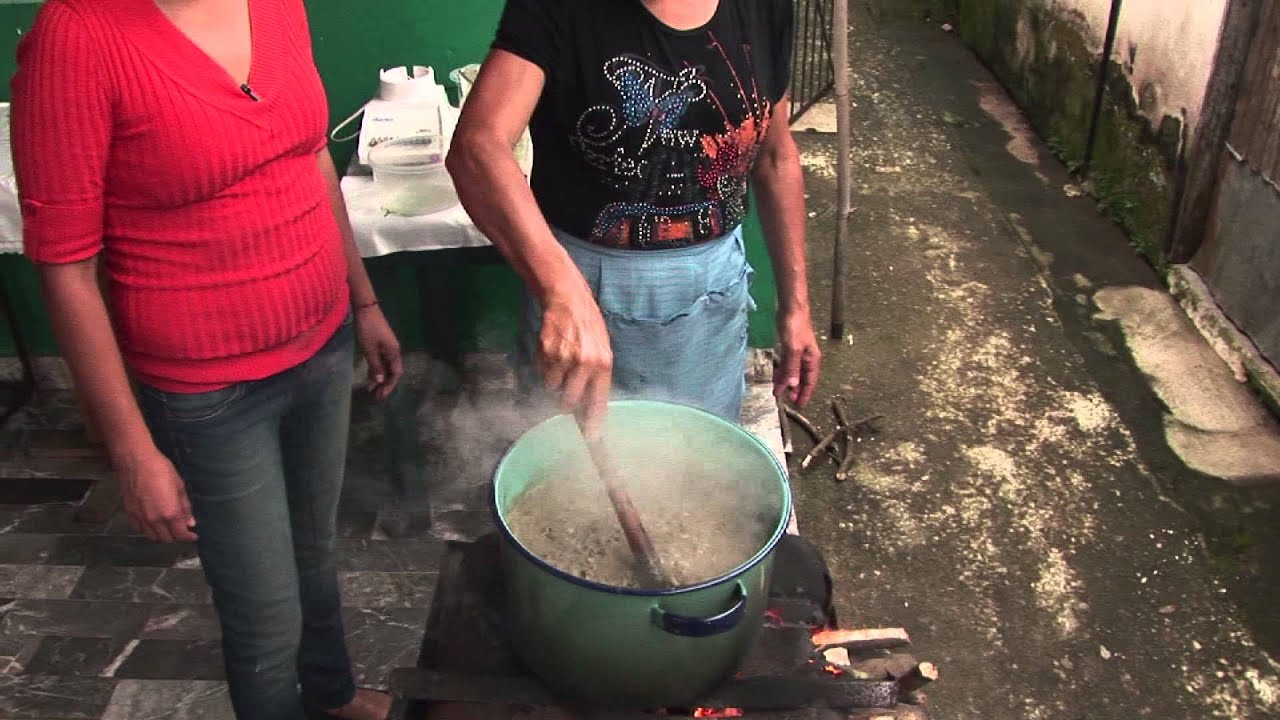 Elaboración de Chilahuates - YouTube