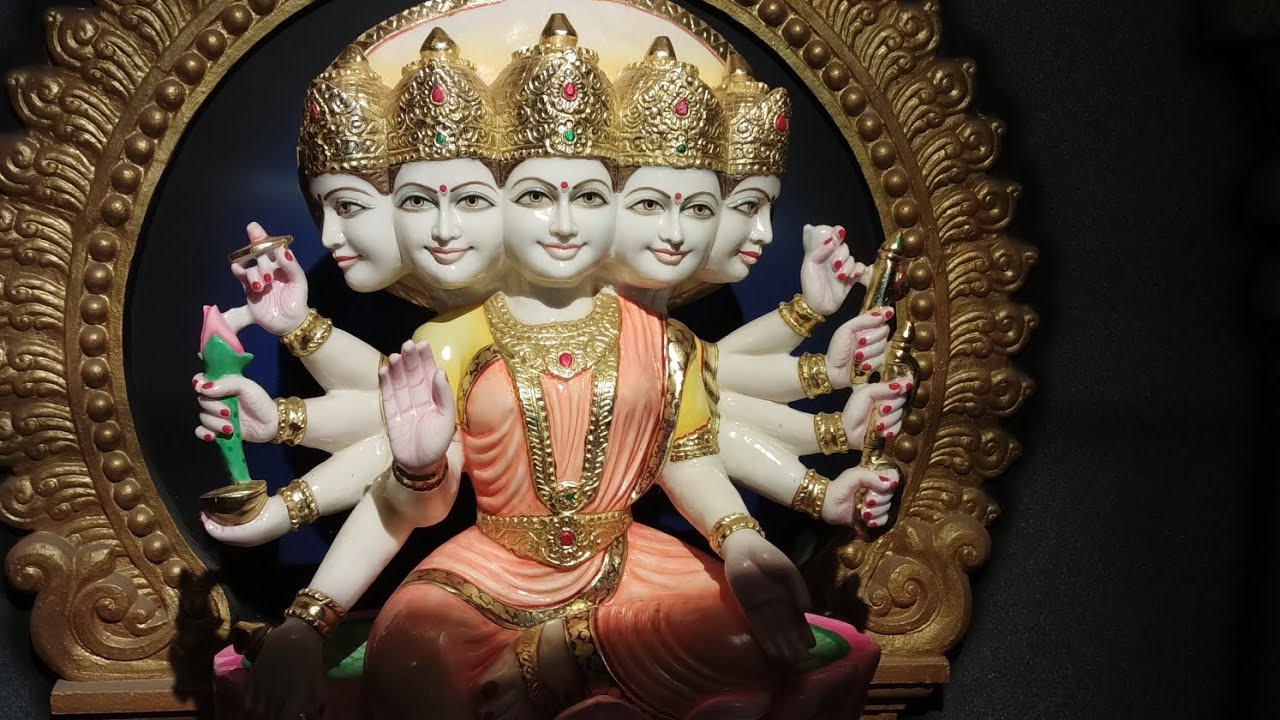 Dhimahi Gayatrim - YouTube