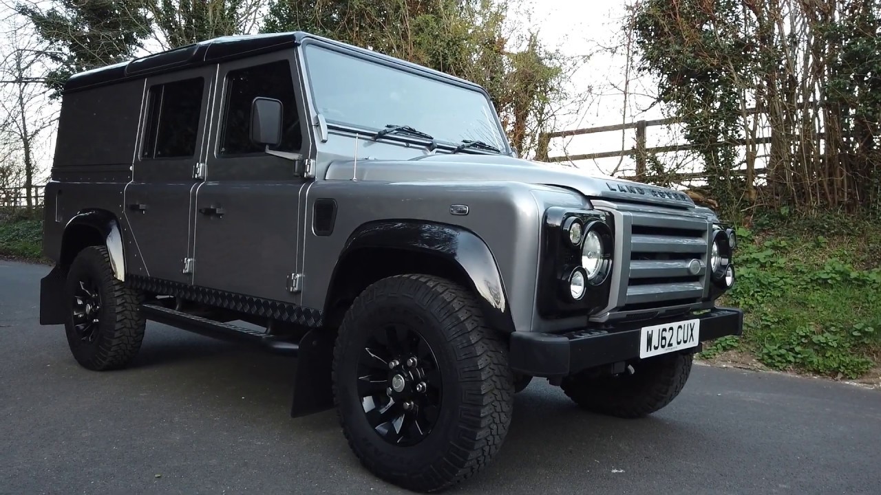 Land Rover Defender XS Utility X-tech - YouTube
