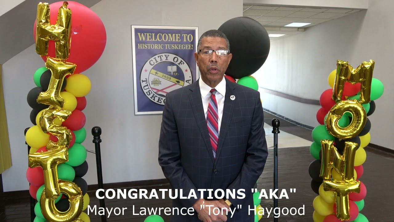 TUSKEGEE MAYOR LAWRENCE HAYGOOD CONGRATULATES AKA FOR LONG TERM ...