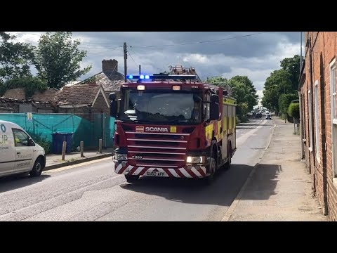 Kent Fire & Rescue Service Scania Pump responding with blue lights ...