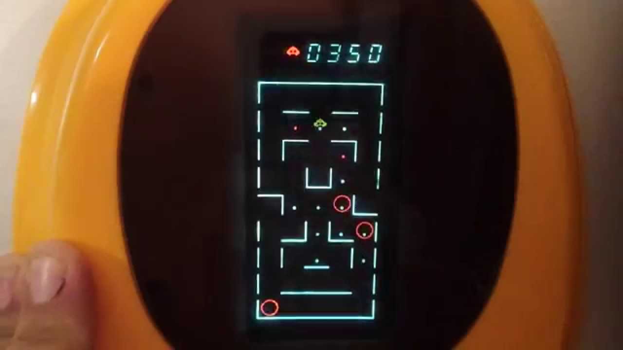 Goliath Lucky Pucky (handheld VFD game) - YouTube