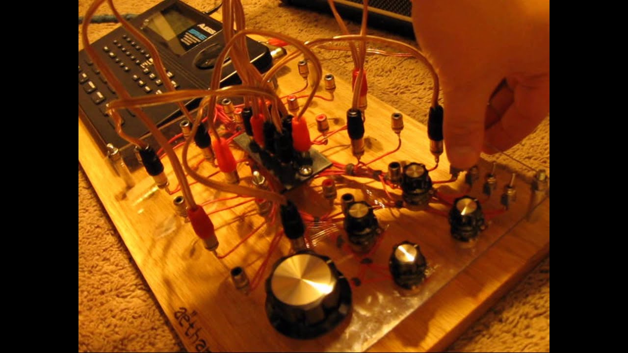 Circuit Bent Alesis SR-16, Switchable Patch Bay - YouTube