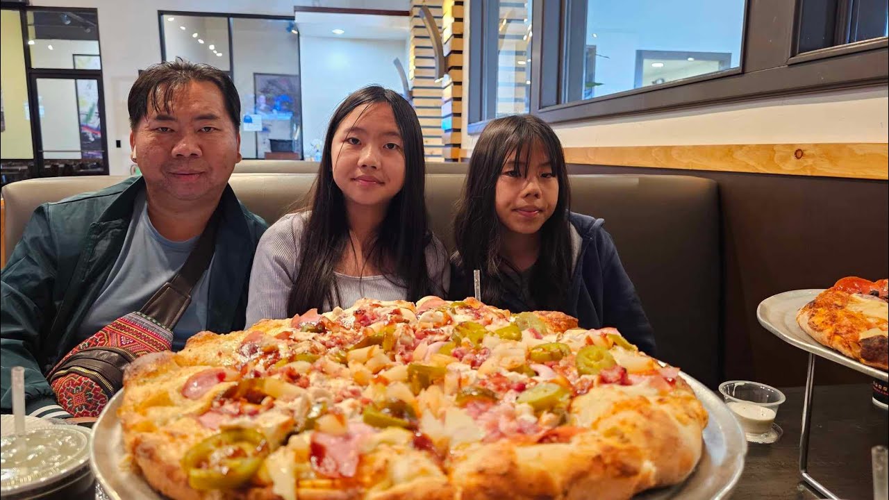 tos tos me nyuam tshav siab hos 😅 - YouTube