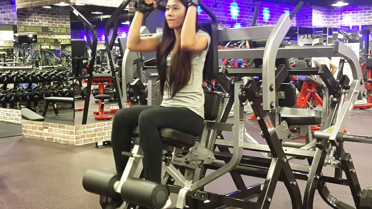 2016年 2月29日 敏敏 abs curl machine - YouTube