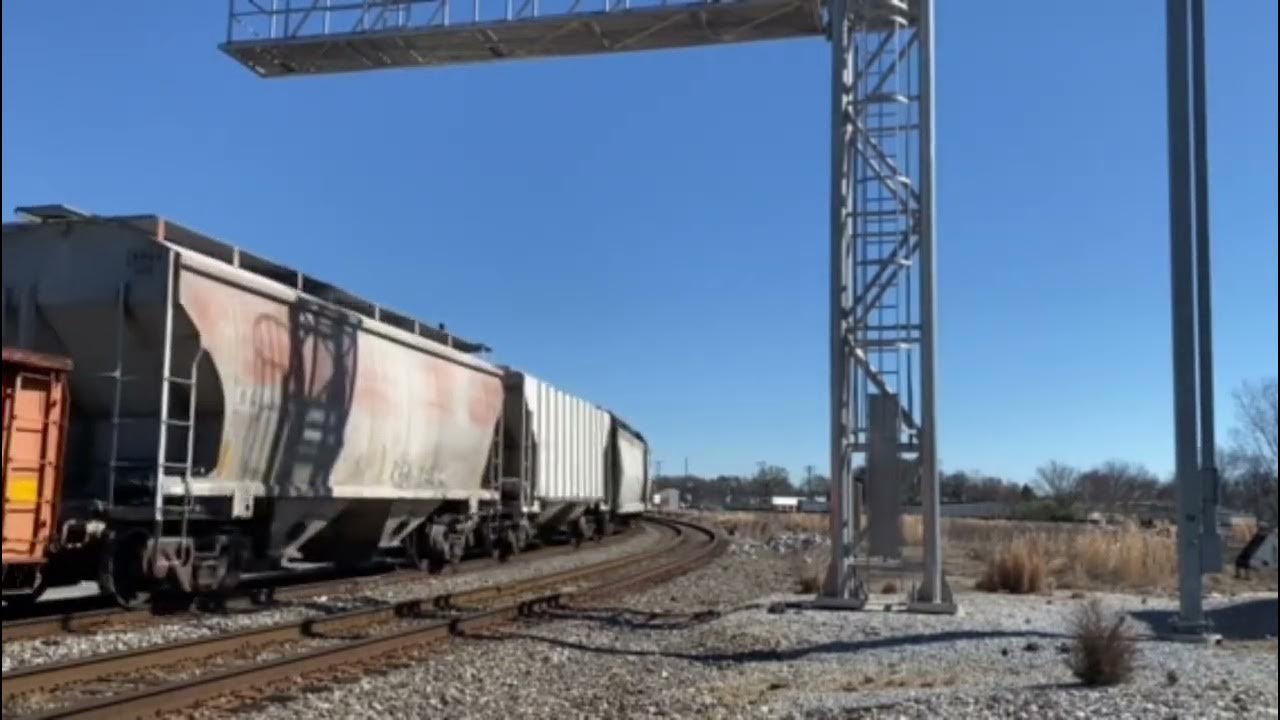 NS 6995 EMD SD60E Local - Salisbury, NC (February 18, 2023) - YouTube