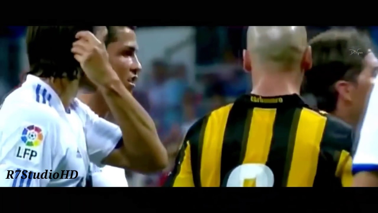 Cristiano Ronaldo vs Zlatan Ibrahimovic⚫ Fight⚫ - YouTube