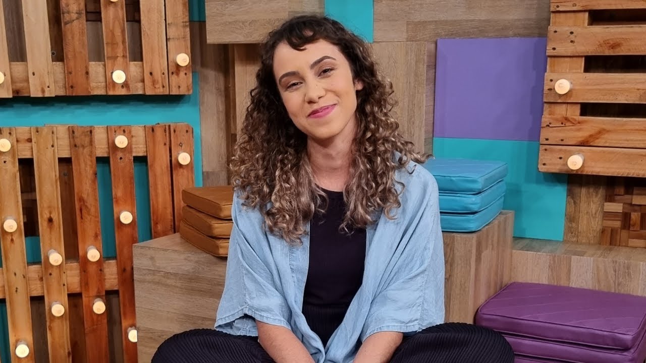 Lia Costa no Caixa de Música - YouTube