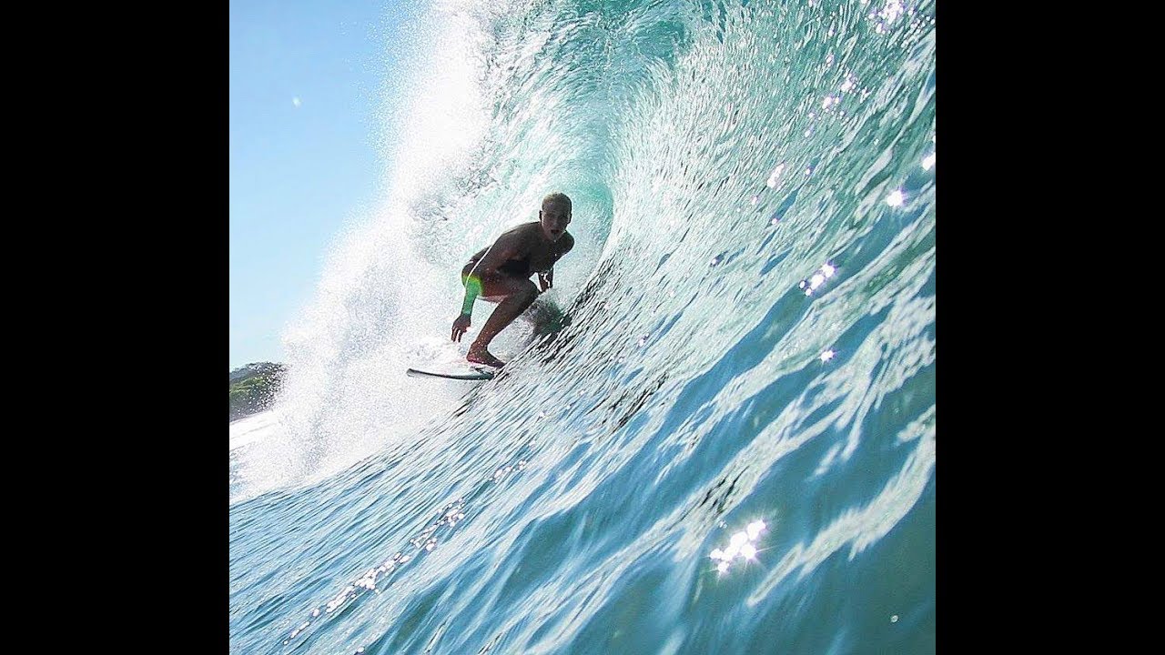 Valentina Vitale, campionessa di surf - YouTube