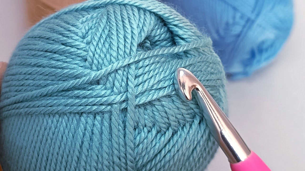 I made this beauty in 11 minutes! Easy and stylish crochet. Crochet ...
