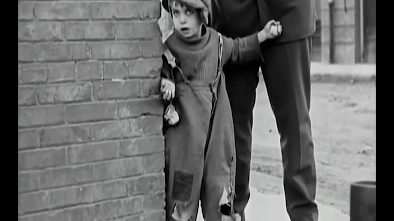 Charlie Chaplin - The Kid - Breaking Glass - YouTube