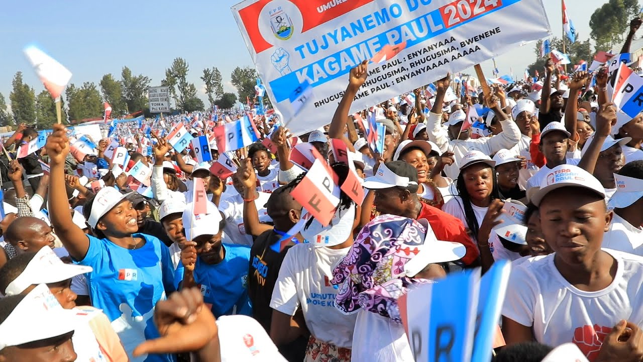 NKOMBO:BIRAGOYE KUMVA URURIMI BAVUGA|| UWANGA KAGAME AGWE MU MURIRO ...