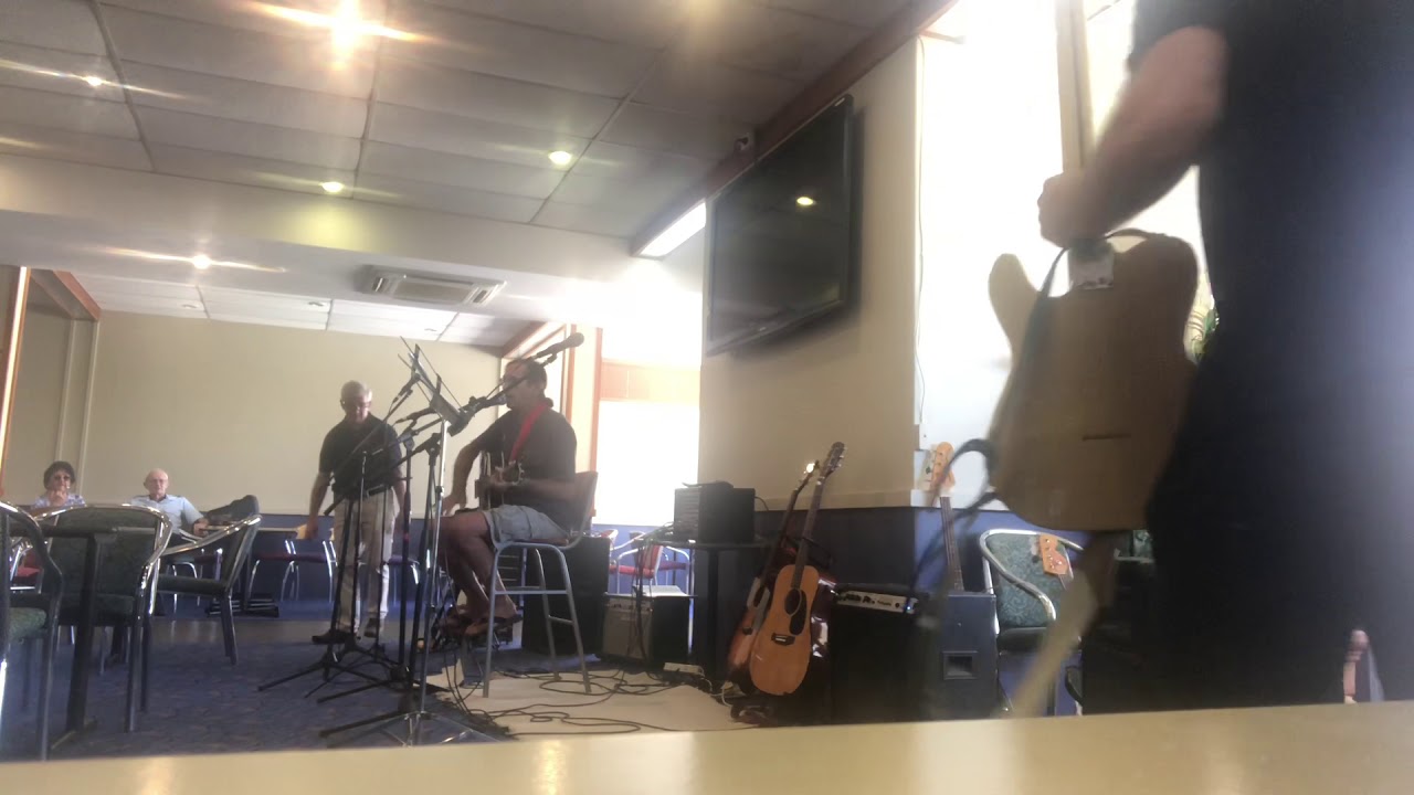 10 March 2019 Dave sings the Donald song - YouTube