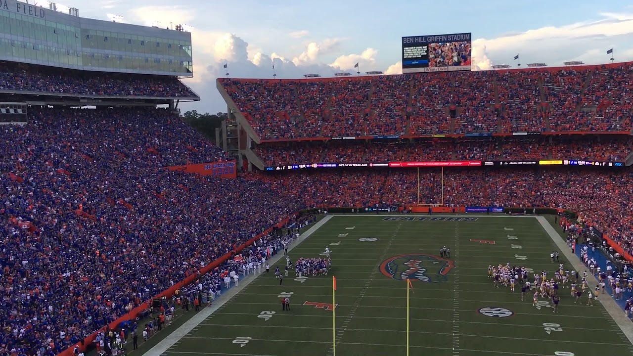 Florida Gators - The Swamp Pays Tribute to Tom Petty - YouTube